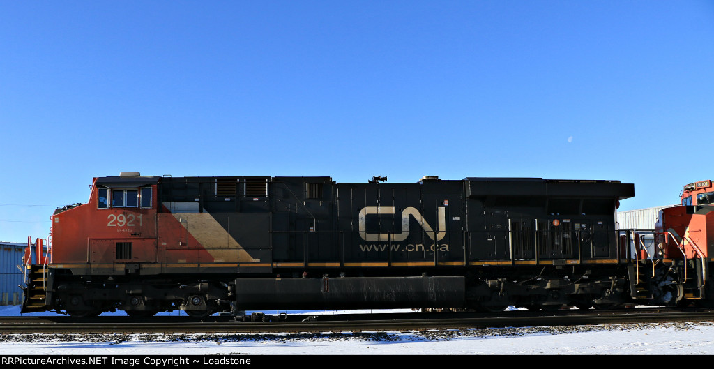 CN 2921